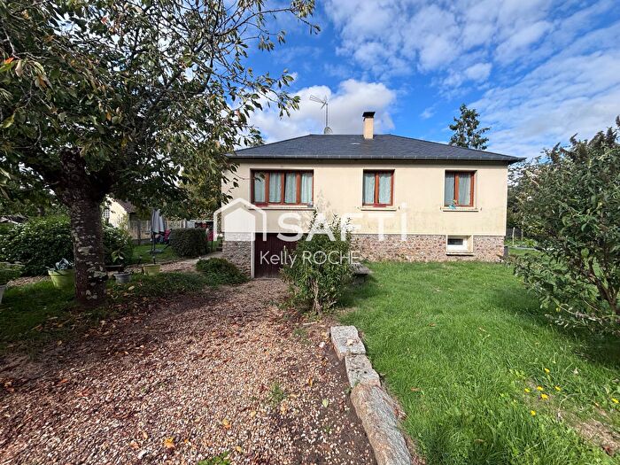 La Ferté-Vidame : Maison 3 pièces à vendre
