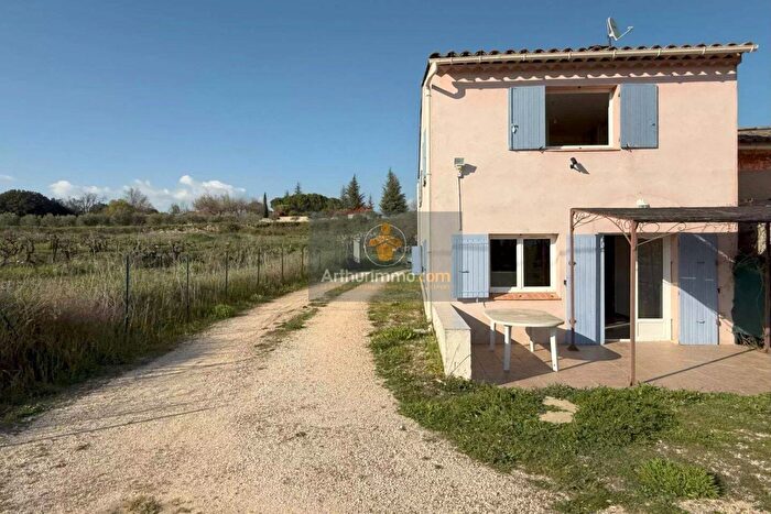 Maison 4 pièces à Nord, Apt, à louer