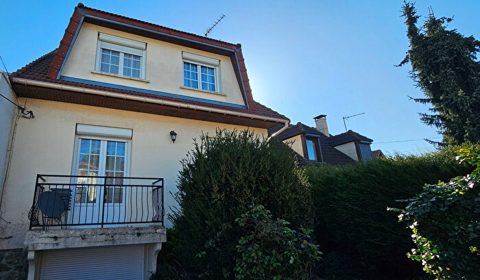 Maison à vendre - Tremblay-en-France - 6 pièces - 4 chambres