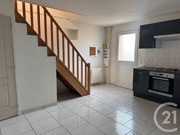 Saint-Rémy-sur-Avre : Appartement 2 pièces à louer