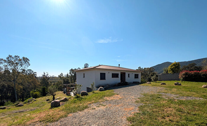 Maison à vendre - Prunelli-di-Fiumorbo - 4 pièces - 2 chambres