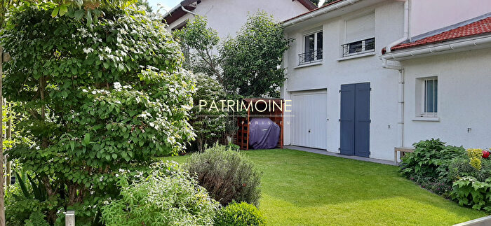 Maison 7 pièces à vendre - Suresnes, République