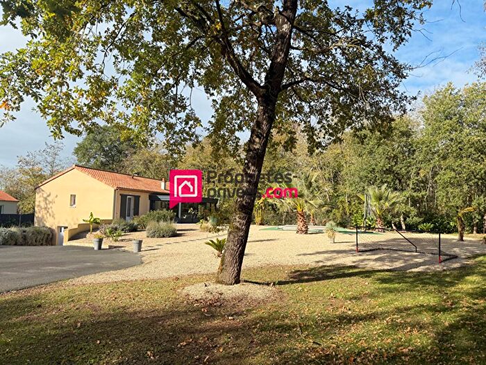 Maison à vendre - Fontevraud-lAbbaye - 5 pièces - 3 chambres