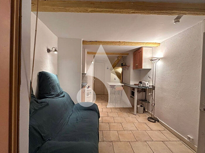 Appartement à louer - Aix-en-Provence, Centre-ville - 1 pièce - 1 chambre