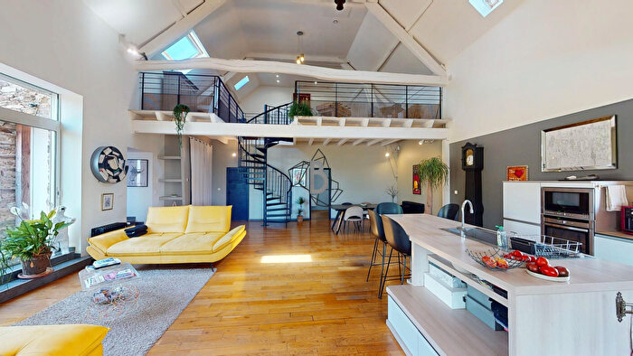 Quins : Maison 9 pièces à vendre