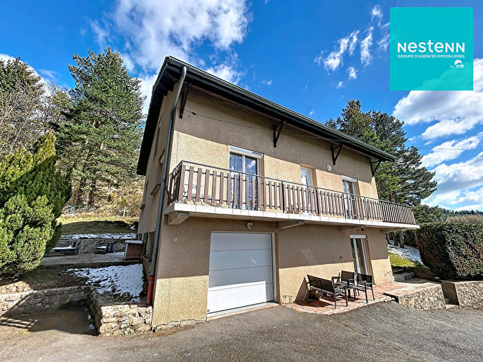 Maison à vendre - Usson-en-Forez - 6 pièces - 3 chambres