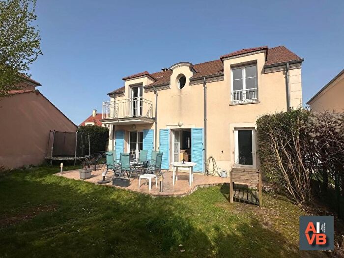 Maison à vendre - Bussy-Saint-Georges - 5 pièces - 4 chambres