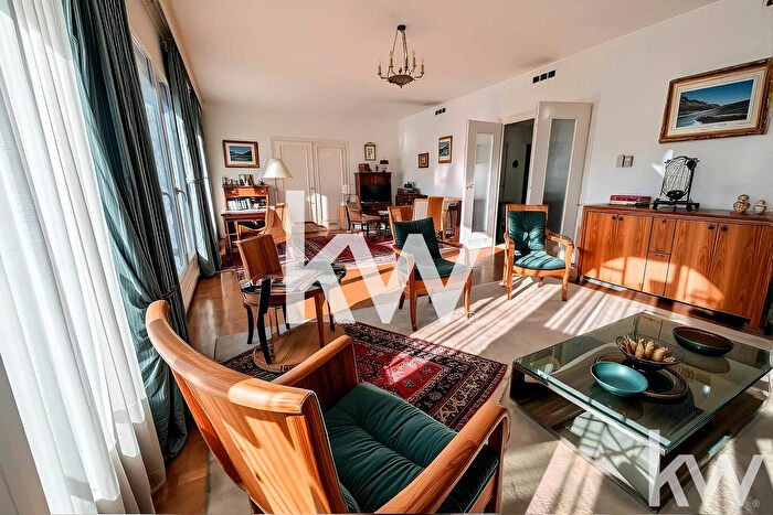 Appartement à vendre - Saint-Étienne, La Métare, Le Portail Rouge, Fauriel, Villeboeuf - 7 pièces - 4 chambres