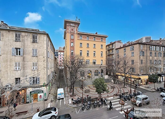 Appartement à louer - Ajaccio, Citadelle - 3 pièces - 2 chambres