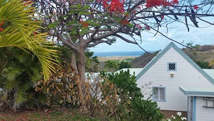 Maison à vendre - Le Marin - 3 pièces - 2 chambres