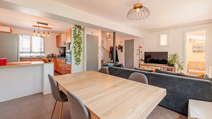 Maison à vendre - Villeneuve-Tolosane - 5 pièces - 4 chambres