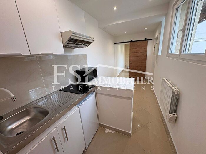 La Chataigneraie, Saint-Leu-la-Forêt : Appartement 1 pièce à louer