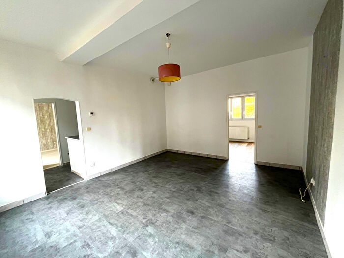 Appartement à louer - Caudebec-lès-Elbeuf - 3 pièces - 2 chambres