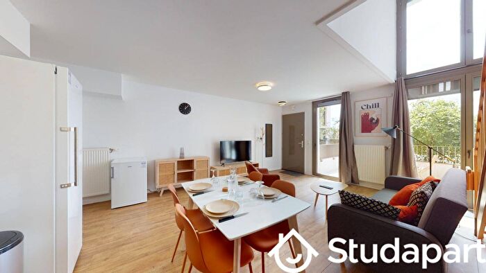 Place de France, Massy : Appartement 1 pièce à louer