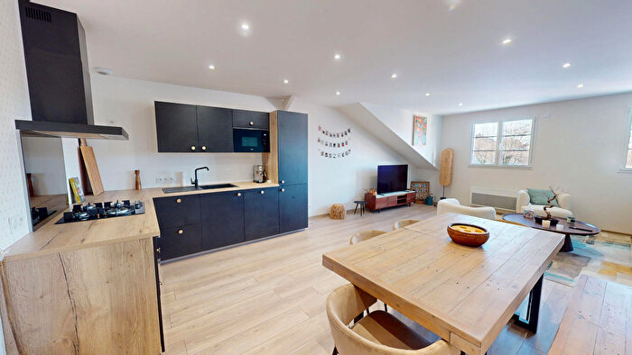 Appartement à vendre - Pontarlier, Centre-ville - 2 pièces - 1 chambre