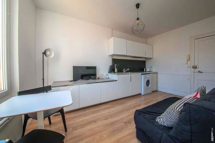 Appartement à louer - Grand Centre, Albi - 3 pièces - 1 chambre