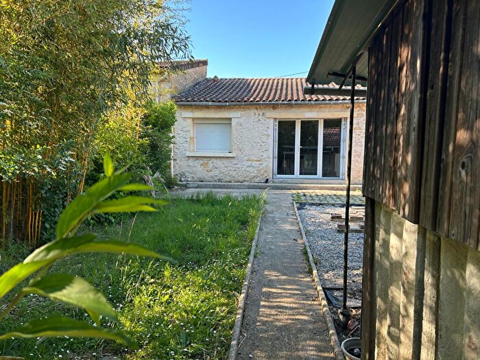 Saint-Médard-en-Jalles, Centre-ville - Maison 2 pièces à vendre