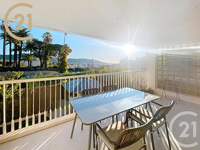 Appartement à vendre - Cannes, Petit Juas - 3 pièces - 2 chambres