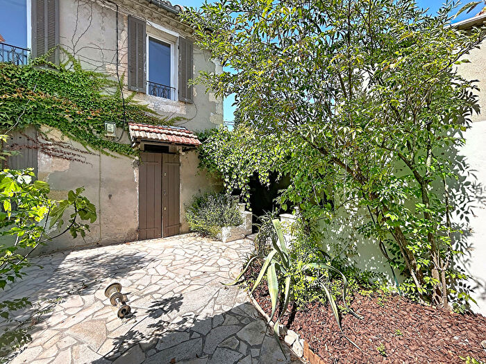 Salon-de-Provence, Bressons, Blazots : Maison 3 pièces à louer