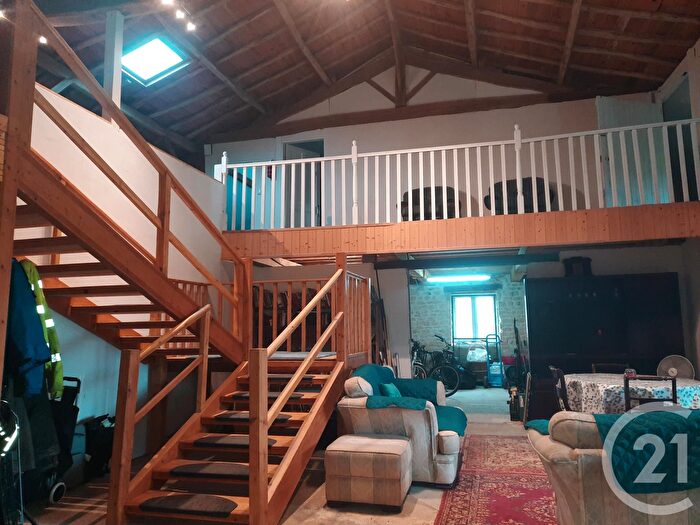 Maison à vendre - Les Alleuds - 7 pièces - 4 chambres