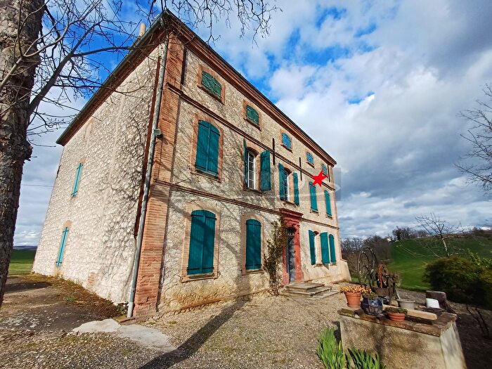 Maison à vendre - Lavaur - 7 pièces - 5 chambres