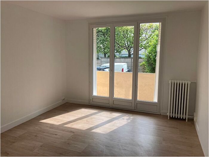 Appartement 3 pièces à louer à Châtillon, Centre-ville, Sarments