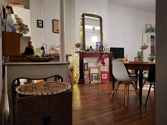 Appartement à louer - Pau, Centre-ville - 2 pièces - 1 chambre