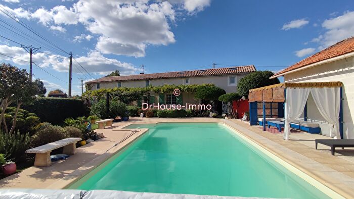 Maison à vendre - Pineuilh - 9 pièces - 5 chambres