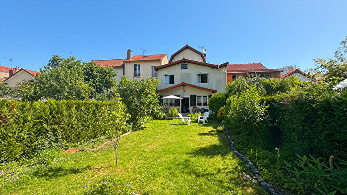 Rosny-sous-Bois, Les Marnaudes : Maison 6 pièces à vendre