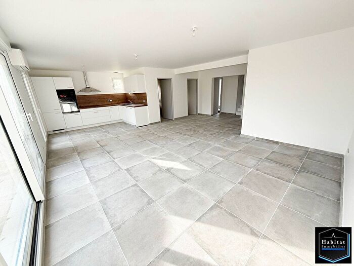 Maison à louer - Ouest Nord, Othis - 7 pièces - 4 chambres