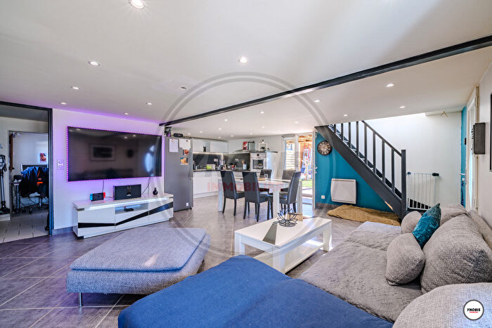 Maison à vendre - Épône - 5 pièces - 3 chambres