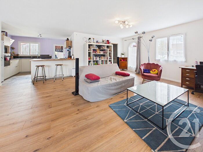 Maison 4 pièces à Villenave-d'Ornon, Chambéry, La Monnaie, Carbonnieux, Trigan, à vendre