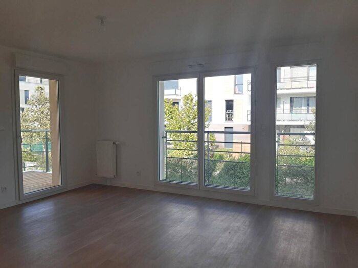 Appartement à louer - Mermoz Clos du Hameau-Vieux Bourg, Saint-Jean-de-Braye - 3 pièces