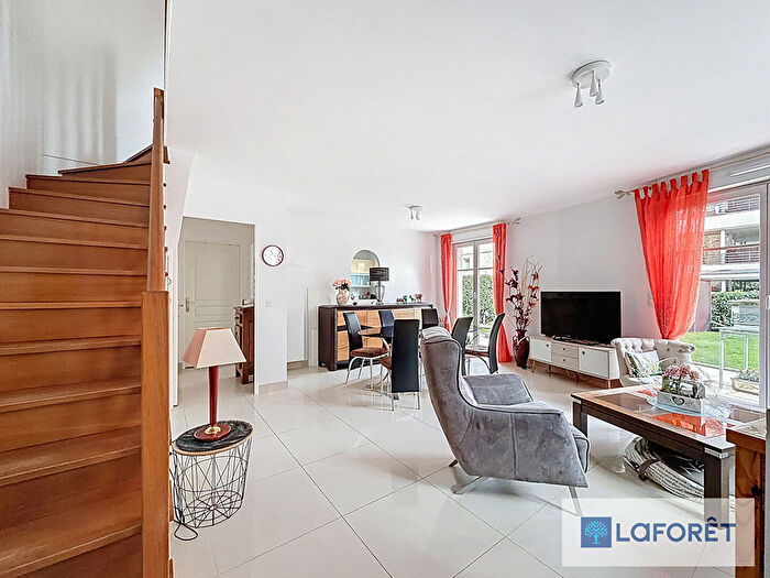 Appartement à vendre - Le Plessis-Trévise, Centre-ville, Orly Parc - 4 pièces - 3 chambres