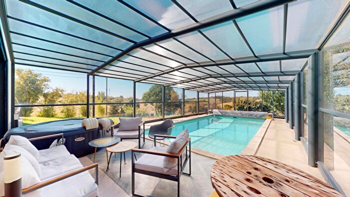 Maison à vendre - Belcastel - 6 pièces - 5 chambres