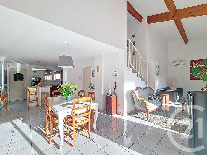 Maison à vendre - Arles, Trinquetaille - 5 pièces - 3 chambres