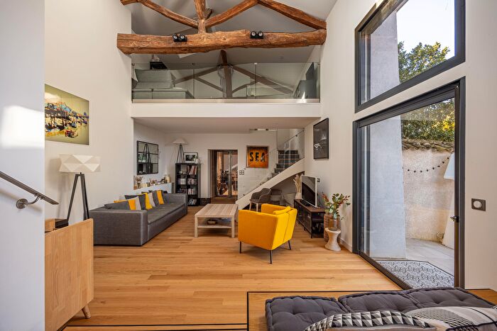 Maison à vendre - Fleurieu-sur-Saône - 6 pièces - 4 chambres