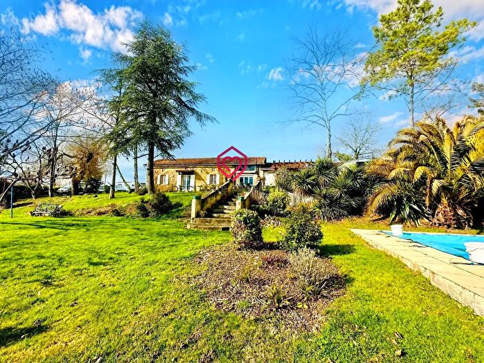 Maison 6 pièces à Malabat, à vendre