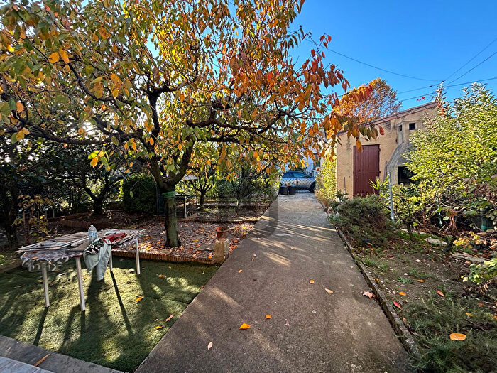 Maison à vendre - Limoux - 5 pièces - 3 chambres