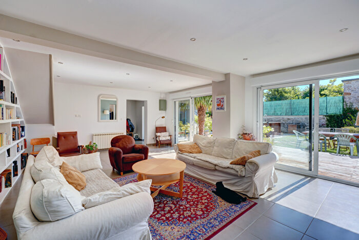 Maison à vendre - Civrieux-dAzergues - 6 pièces - 5 chambres