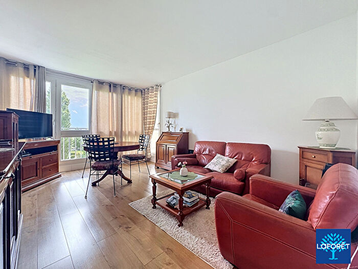 Appartement 4 pièces à vendre à Neuilly-Plaisance, Rennouillères