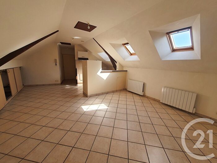Appartement 2 pièces à Bonneval, à louer