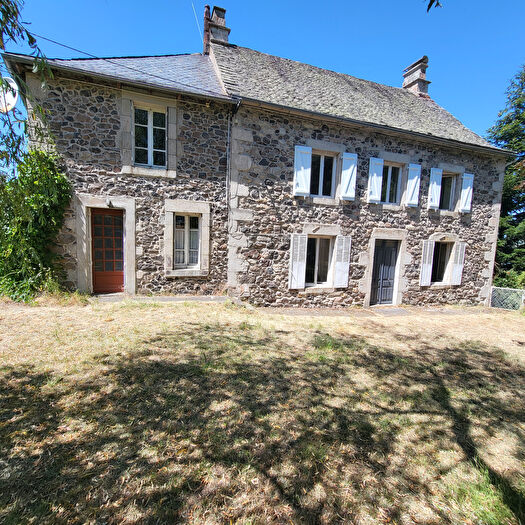 Maison 13 pièces à vendre - Apchon