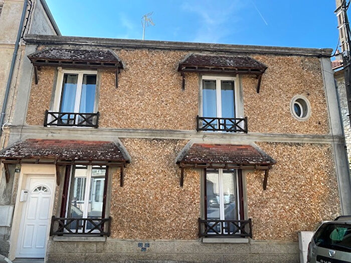 Maison à vendre - La Ferté-Gaucher - 4 pièces - 3 chambres