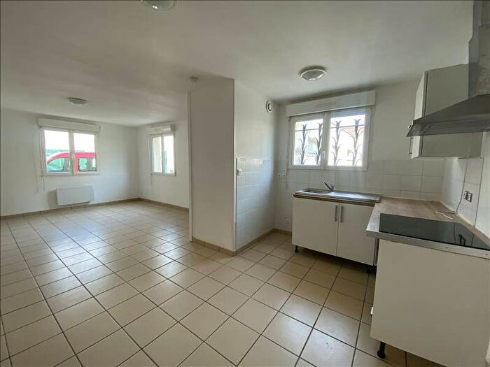 Maison 3 pièces à Cavignac, à louer