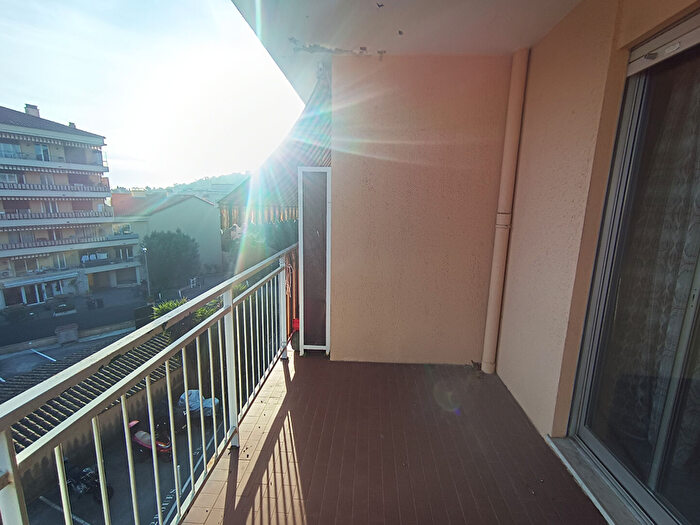 Appartement à vendre - Vallauris, Centre-ville - 2 pièces - 1 chambre