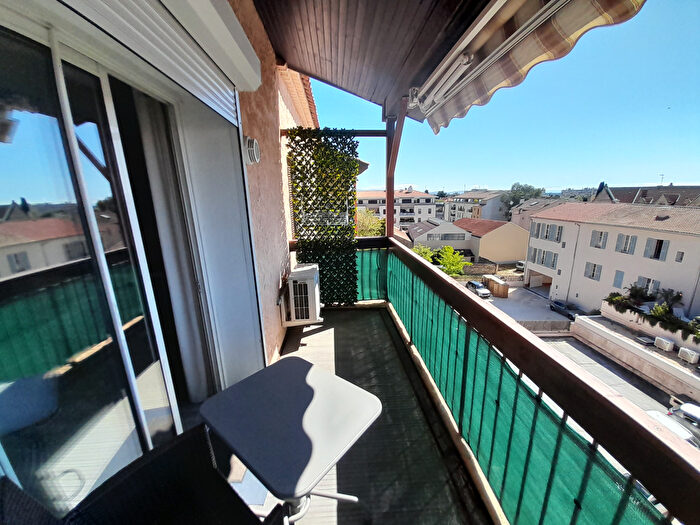 Appartement à vendre - Hyères, Pyanet - 2 pièces - 1 chambre