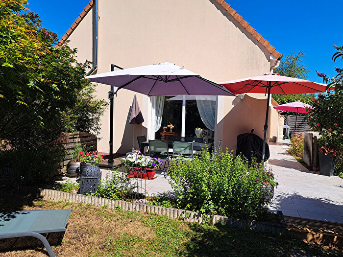 Maison 5 pièces à Clermont-Créans, à vendre