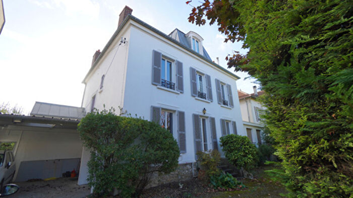 Maison à vendre - Argenteuil, Centre-ville - 8 pièces - 6 chambres