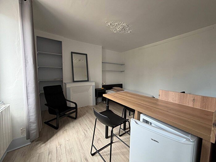 Cité Universitaire-Albert Thomas, Limoges : Appartement 1 pièce à louer